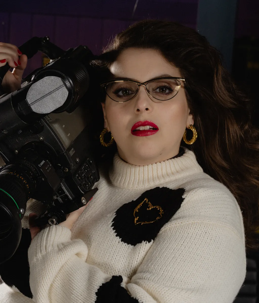 An interview with actress, Beanie Feldstein - The Face