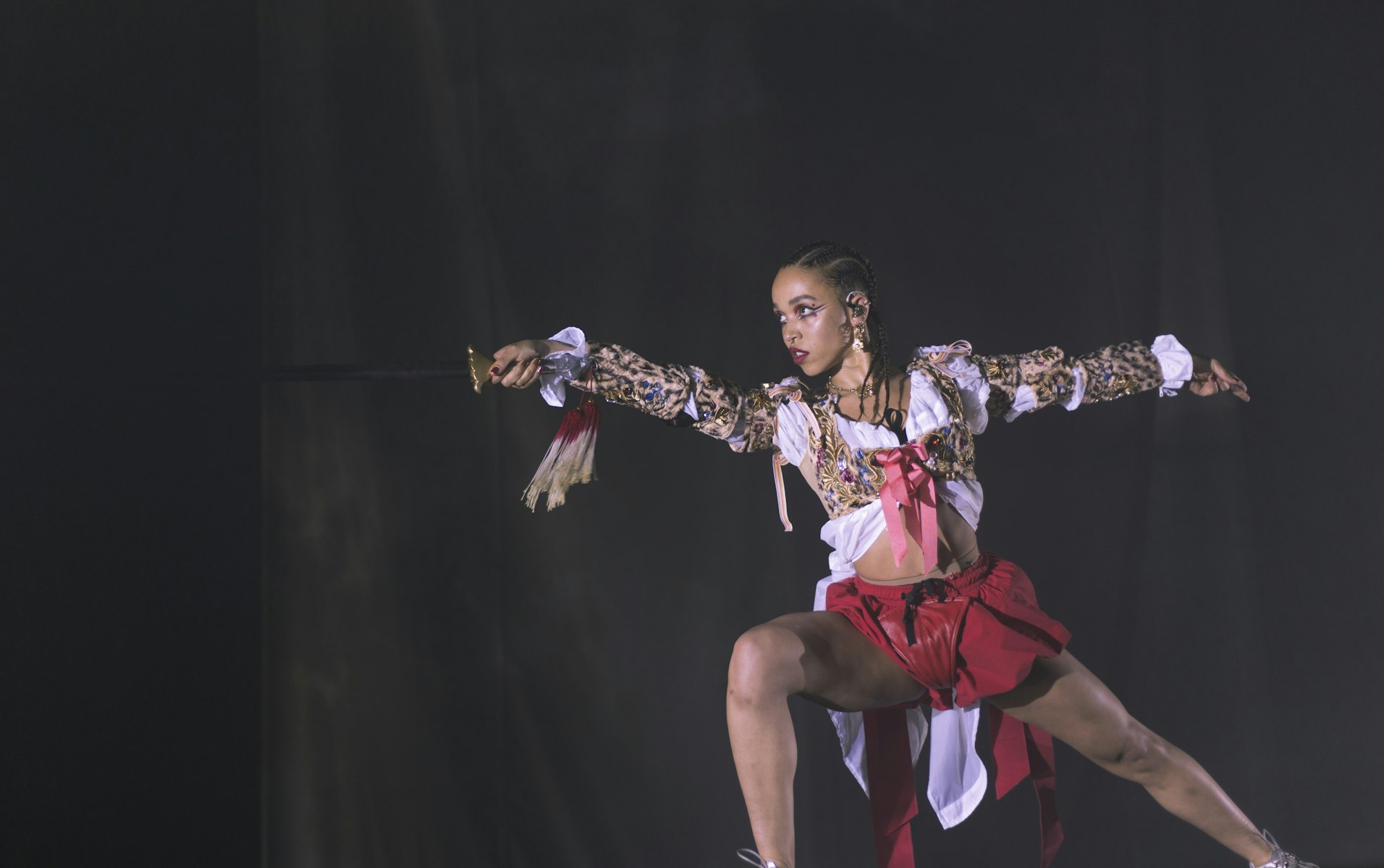 Review: FKA twigs live in Los Angeles - The Face Review: FKA twigs live in Los Angeles - The Face