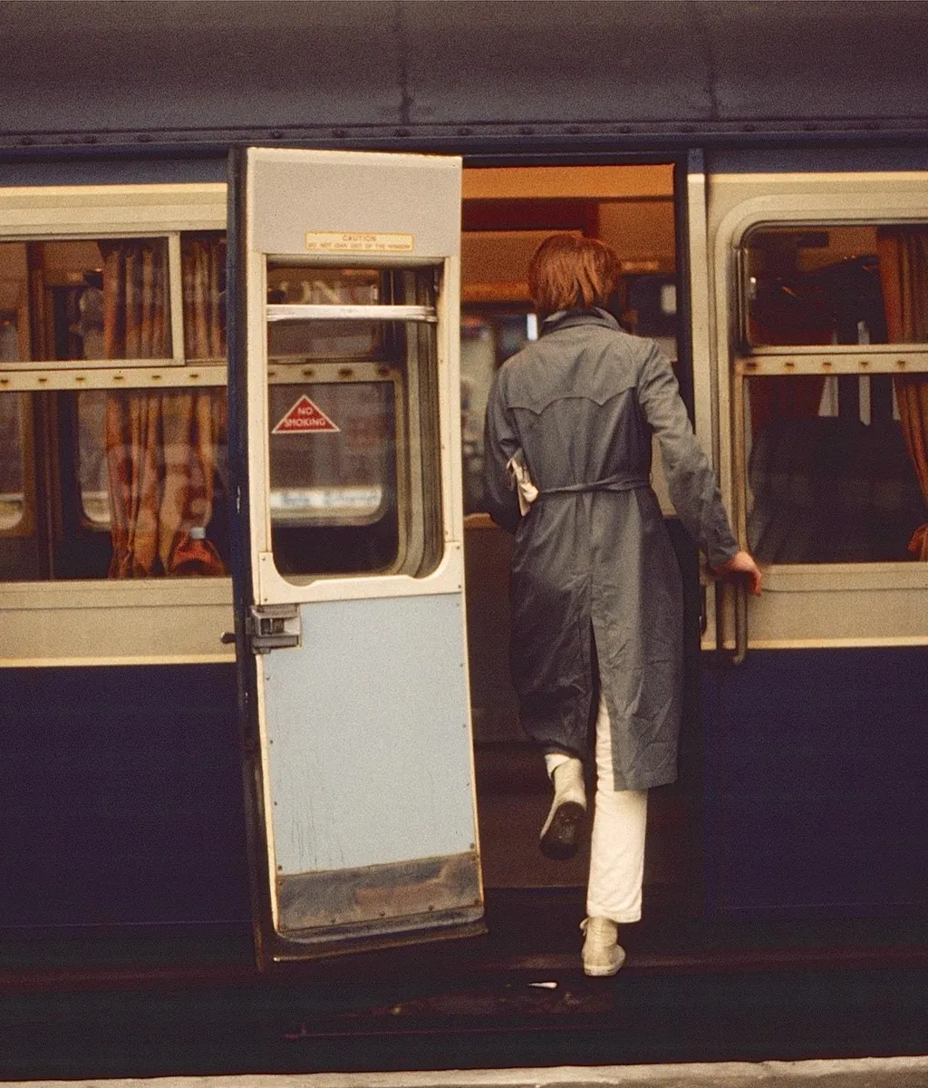 The intimate, quiet glamour of Walter Pfeiffer’s… - The Face